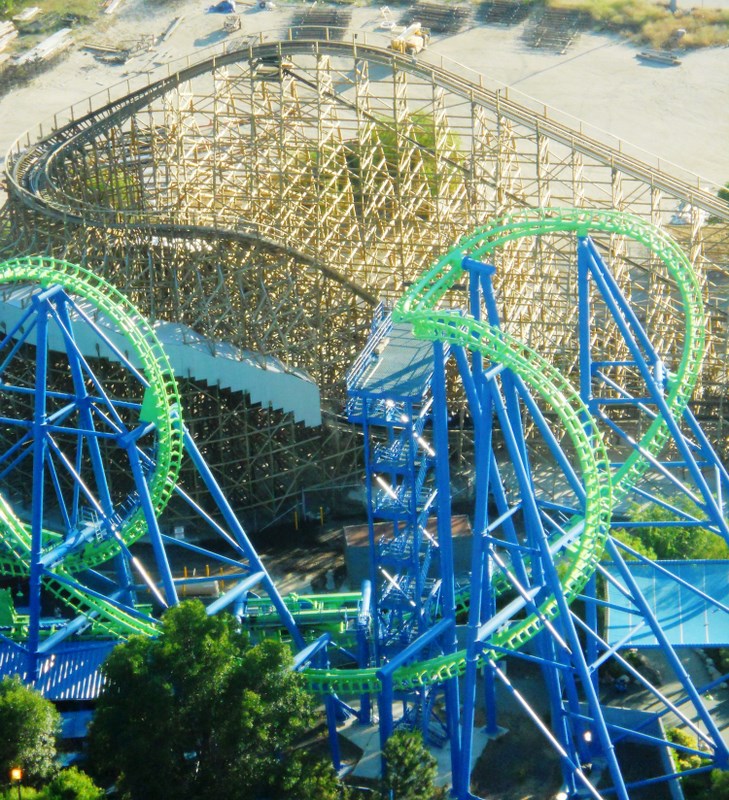 California 2010: Six Flags Magic Mountain, From the Sky - Coaster101