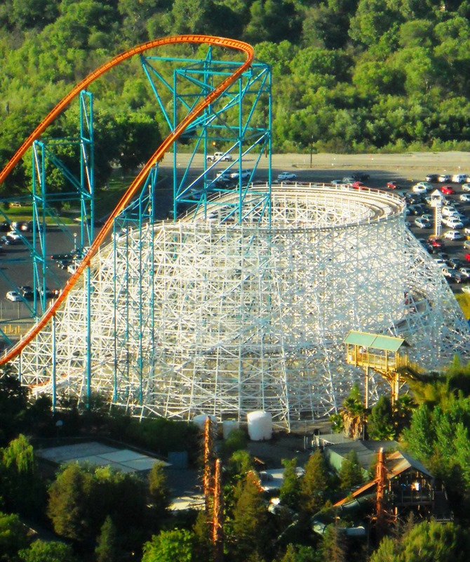 California 2010: Six Flags Magic Mountain, From the Sky - Coaster101