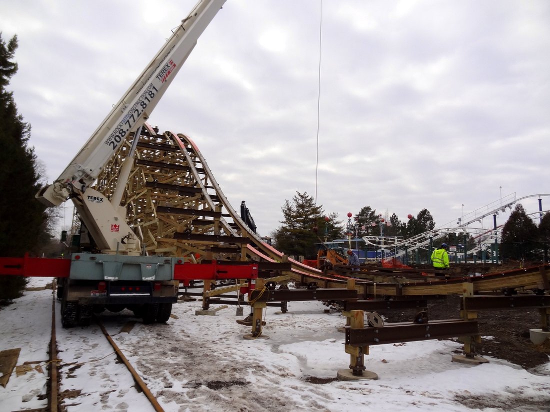 Goliath Construction at Six Flags Great America - Coaster101