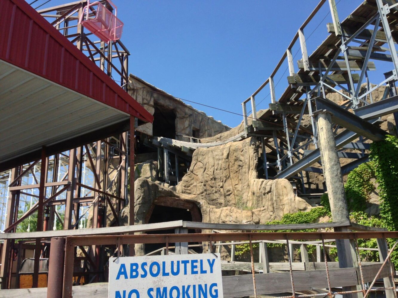 A-Z Coaster of the Week: Lost Coaster of Superstition Mountain - Coaster101