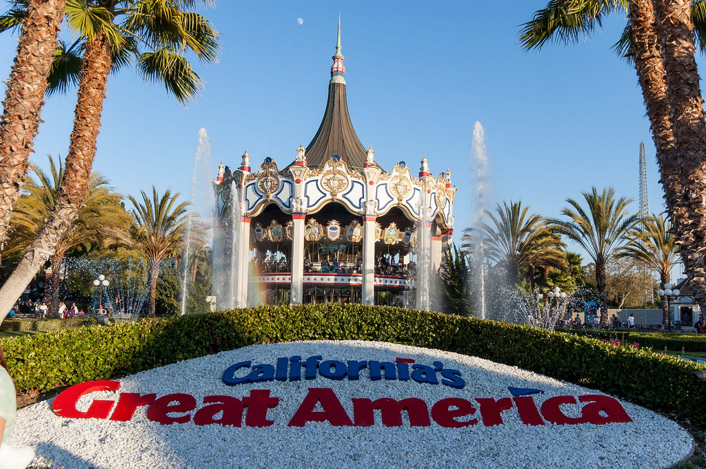 Cedar Fair Parks get in on the World Series - Coaster101