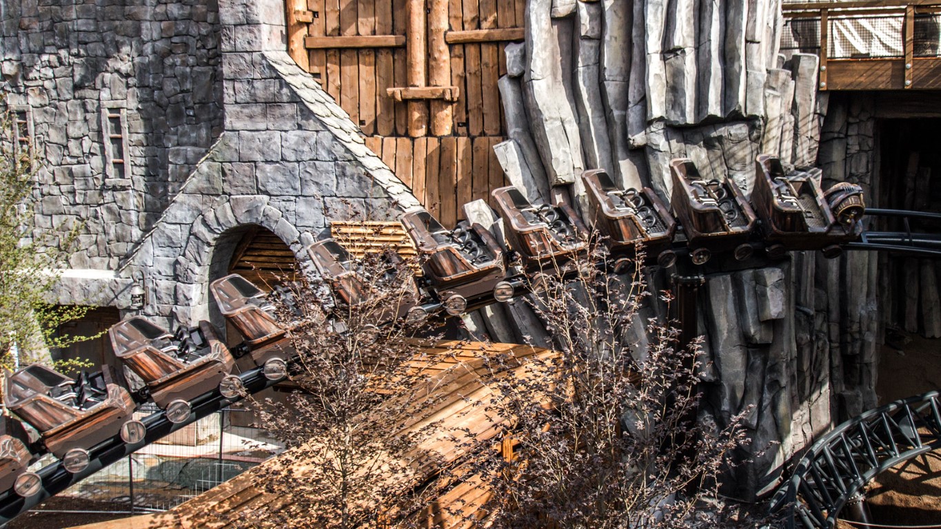 Amazing Taron Photos, On-Ride POV Video Released - Coaster101