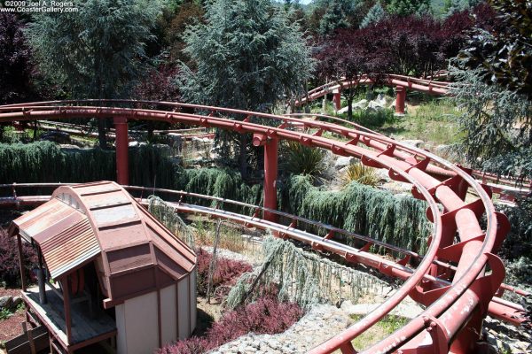 A-Z Coaster of the Week: Quicksilver Express - Coaster101