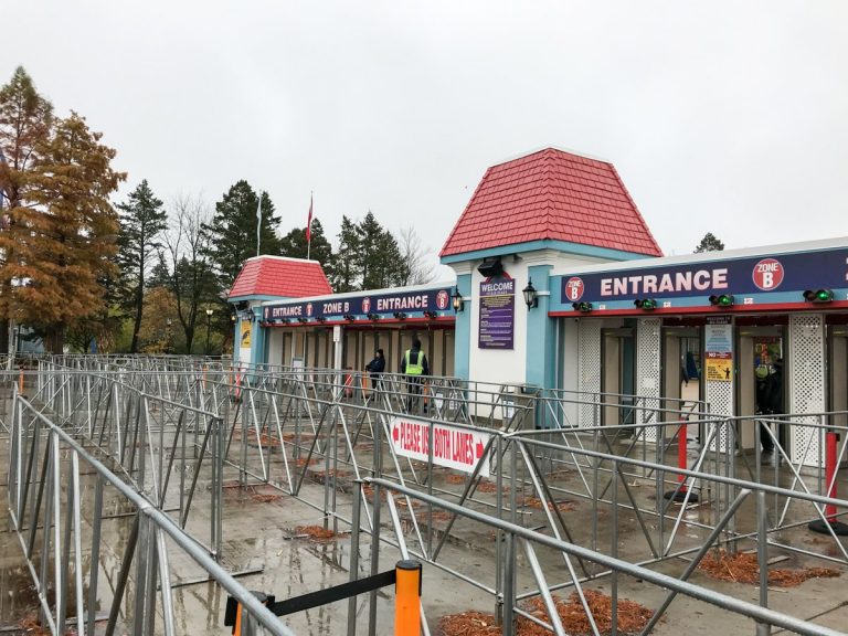 Shortened Last Call Fall Festival at Six Flags Great America - Coaster101