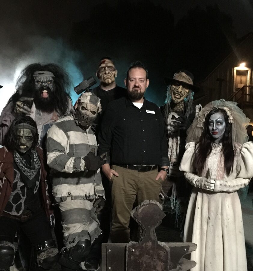 Inside Theme Park Entertainment with Knott's Berry Farm Producer Eric Nix