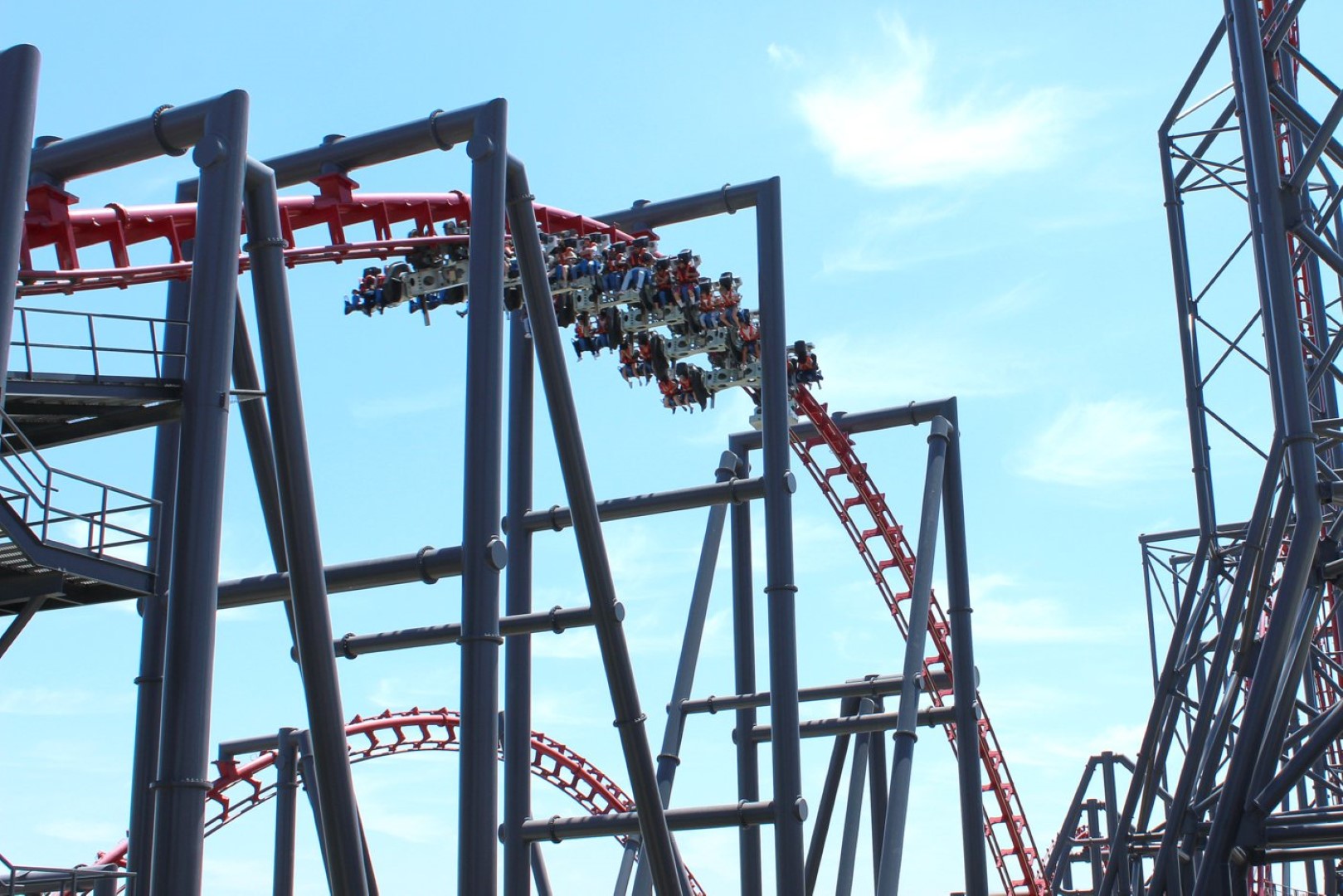 Rating Every Coaster at Six Flags Magic Mountain - Coaster101