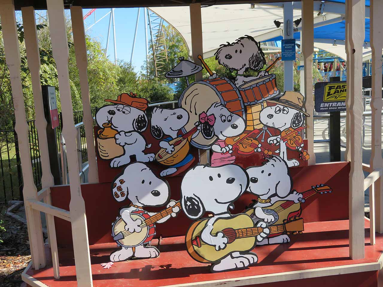 4 Reasons Why the Carowinds PEANUTS Celebration May be the Best Time to ...