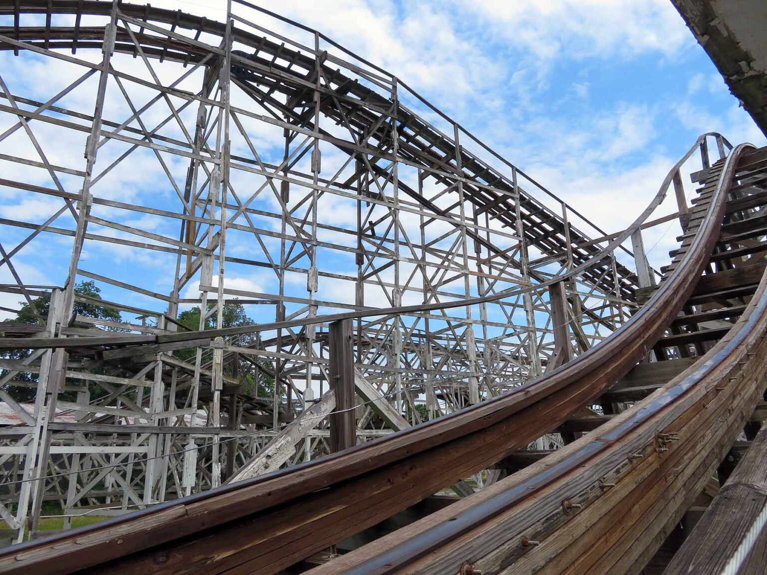 A First-Timer's Guide to the Roller Coasters of Camden Park - Coaster101