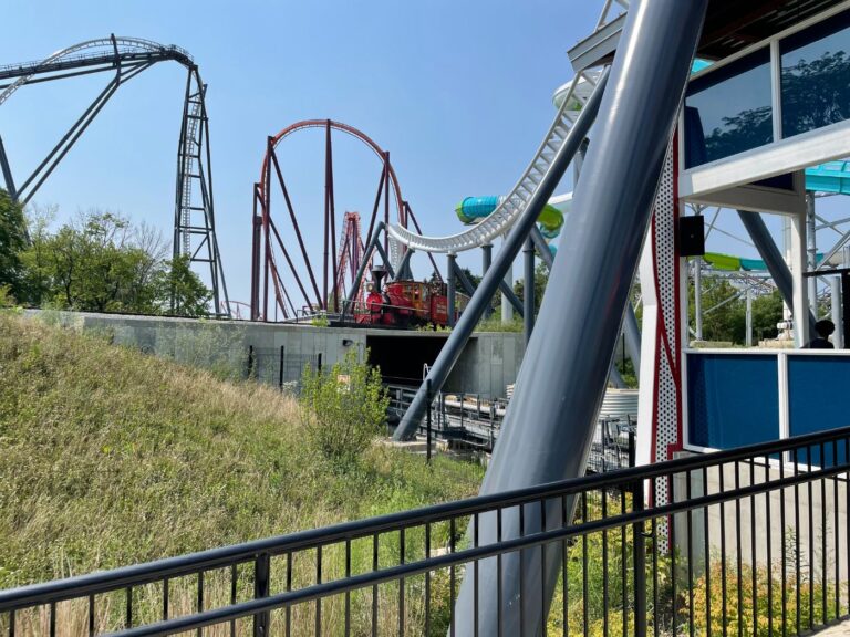 A Grand Return to Six Flags Great America - Coaster101