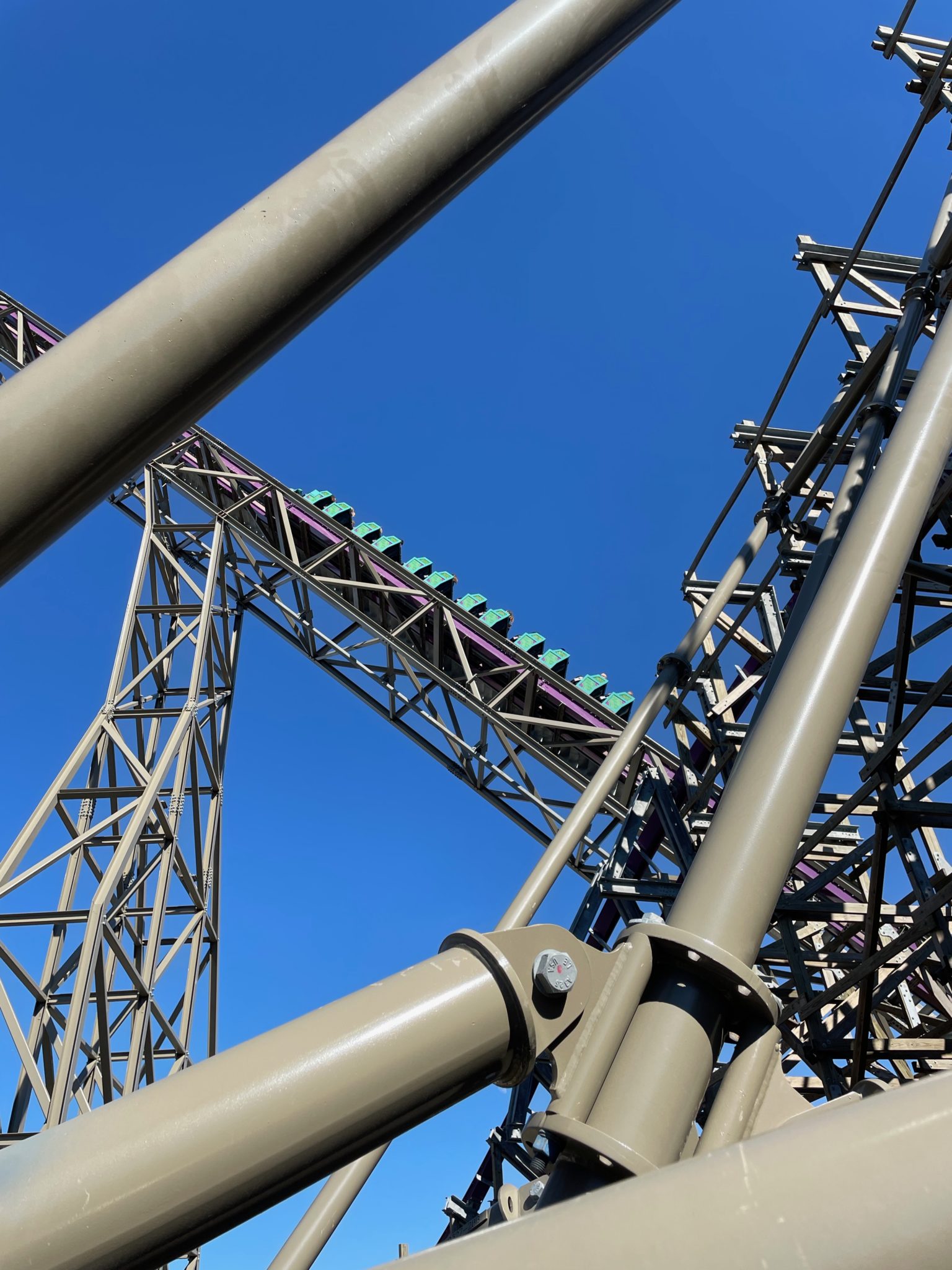 Iron Gwazi: Our Review and Reactions - Coaster101