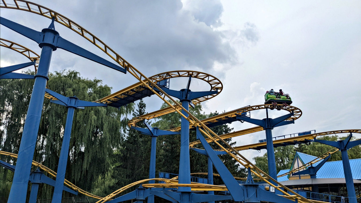 Rating and Ranking Canada's Wonderland Roller Coasters - Coaster101