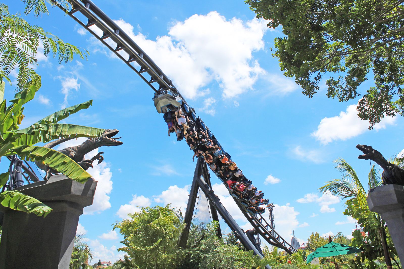 A Love Letter to VelociCoaster - Coaster101