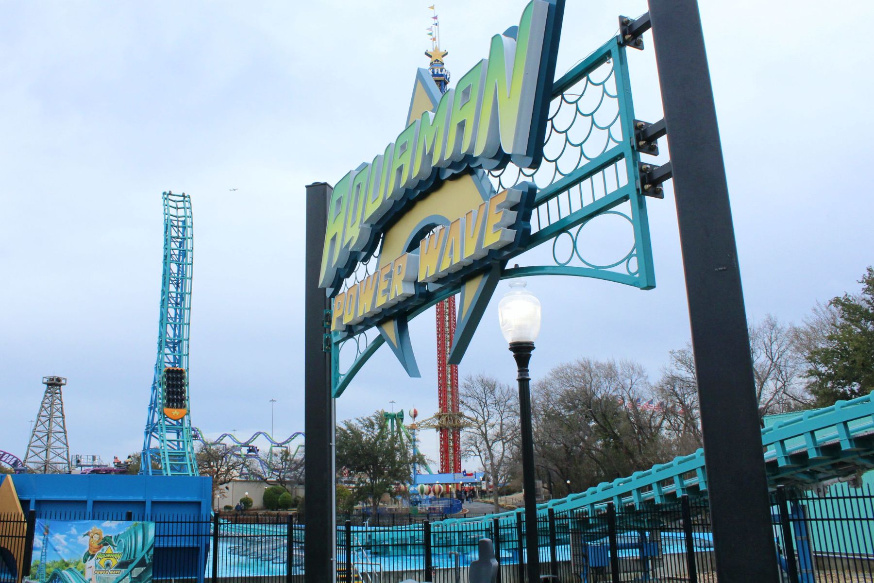 Aquaman: Power Wave Testing at Six Flags Over Texas - Coaster101
