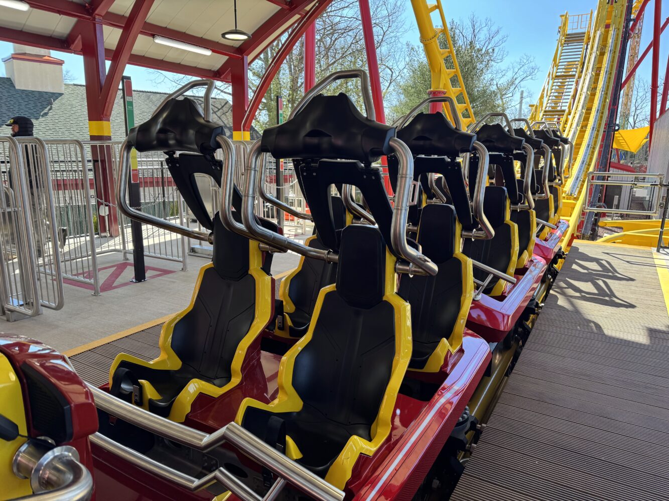 The Flash: Vertical Velocity Review: Six Flags Great Adventure's Hang ...