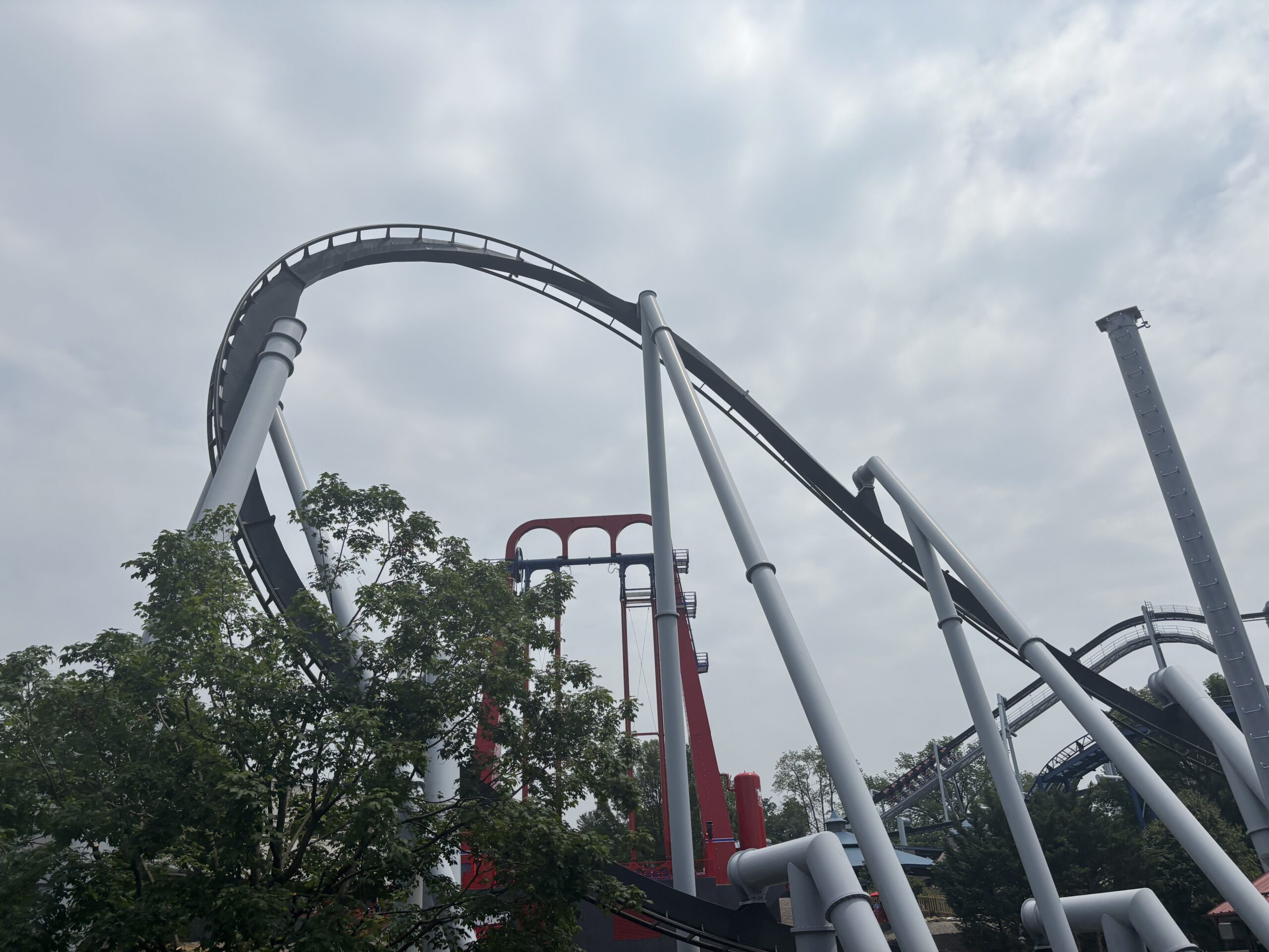 Review: Twizzlers Twisted Gravity at Hersheypark - Coaster101
